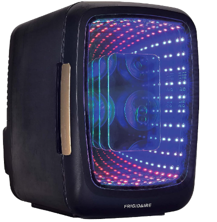 Top 7 Gaming Mini Fridges 2024 - Gaming PC Wizard