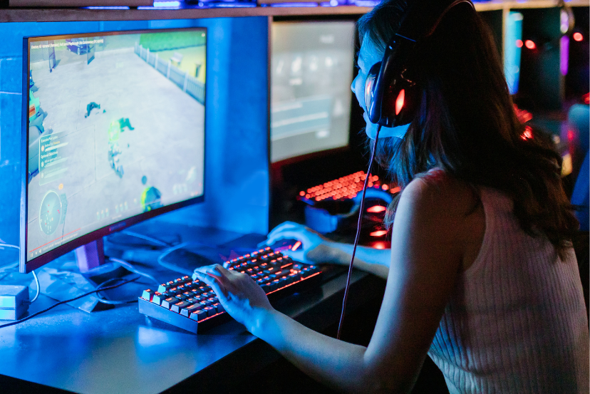 White Gaming Monitors: Top 5 Picks - Gaming PC Wizard